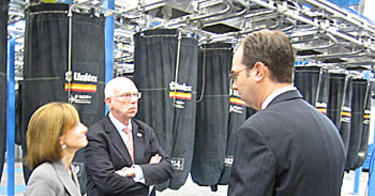 Congresswoman Visits N.Y. Healthcare Laundry | American Laundry News